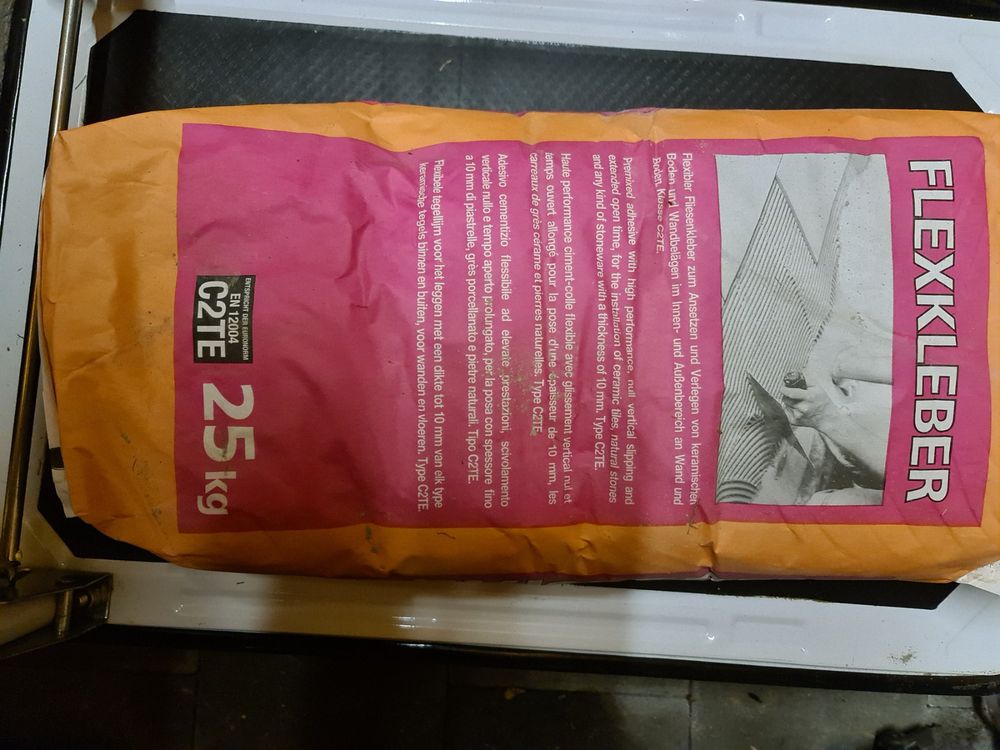 Plattenkleber 25kg | Kaufen auf Ricardo