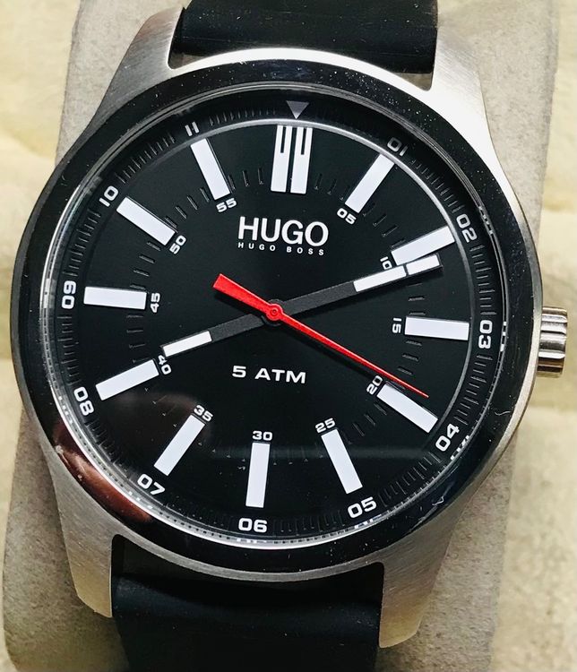 HUGO BOSS Herrenuhr 46 mm ( Neupreis : 295 CHF ) (Neu (gemäss ...