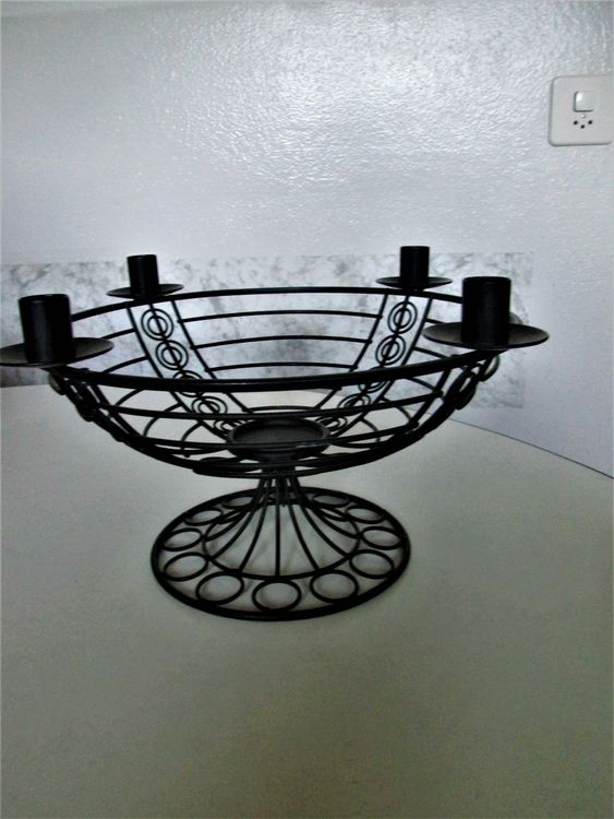 Eiserner Kerzenhalter für den Advent (Gebraucht) in Sementina für CHF 25 – mit Lieferung auf ...