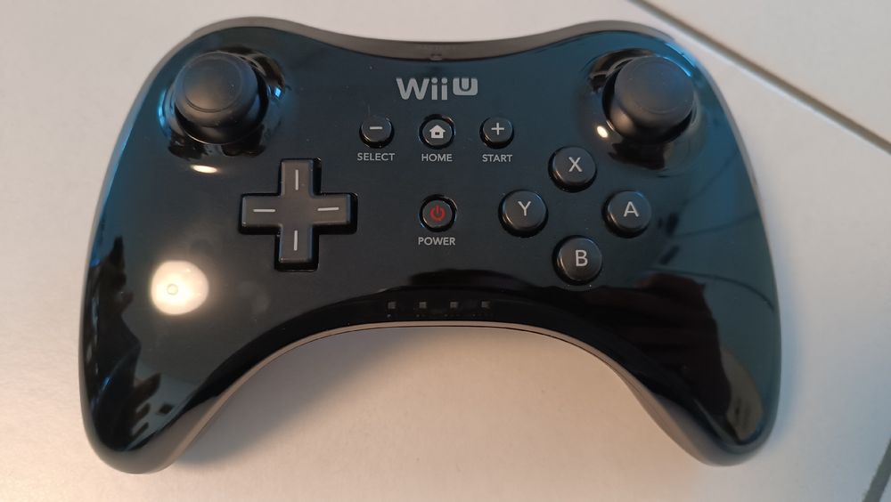 Wii U Pro Controller (Gebraucht) in Gasel für CHF 39 – mit Lieferung ...