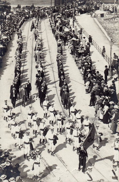 Basel - Umzug (Turnfest) [Fotograf Alfred Kugler] | Kaufen auf Ricardo