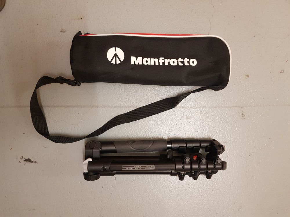 Trépied Manfrotto ultra compact (Gebraucht) in Bern für CHF 27 – mit ...