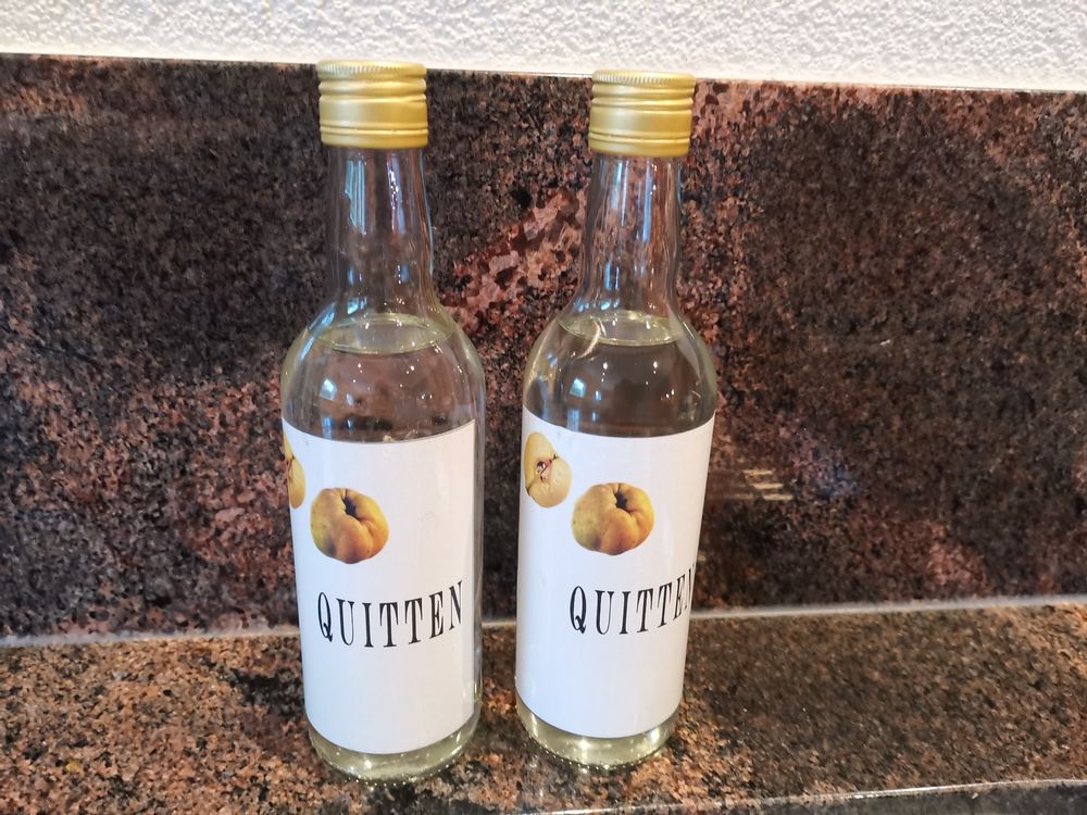 2 Flaschen Quitten Schnaps | Kaufen auf Ricardo