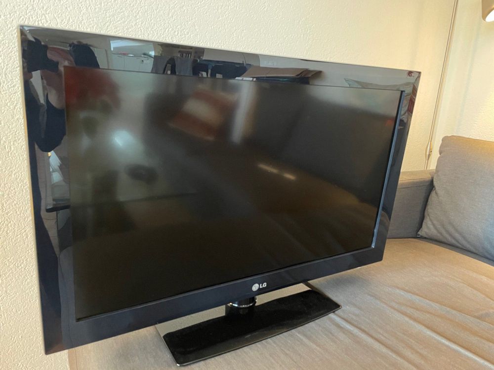 LG Fernseher 32 Zoll (32LD450) (Gebraucht) in Birmensdorf ZH für CHF 40 ...