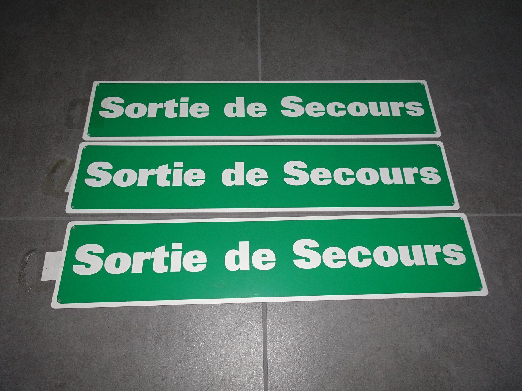 3x Schild Notausgang - Sortie de Secours *NEU* (Neu (gemäss ...