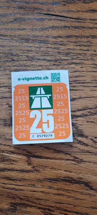 Autobahnvignette 2025 (Neu und originalverpackt) in Dürrenroth für CHF 35 – mit Lieferung auf ...