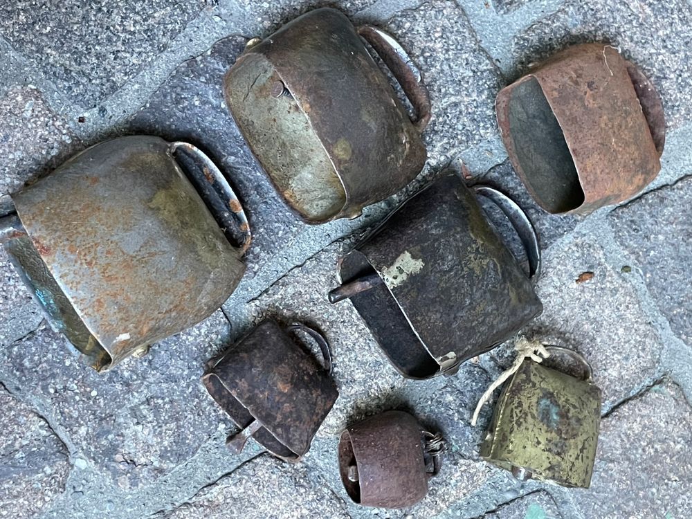 div. alte antike Glocken Schellen Treichel # Paris Kuh Geiss | Kaufen ...