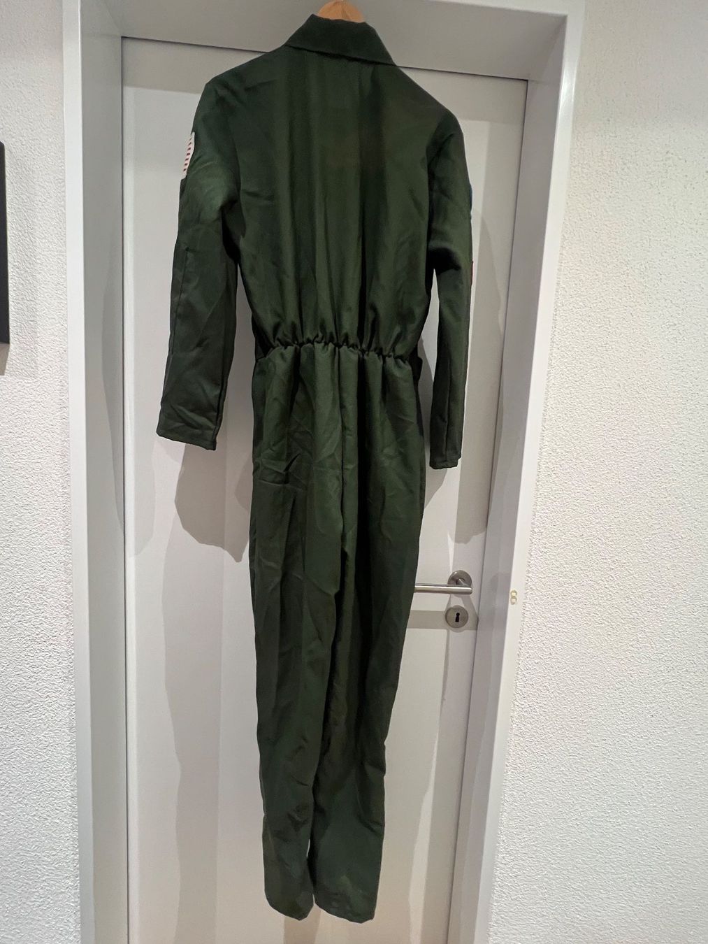 Pilotenkostüm Gr. M, Overall, Top Gun Stil für Fasnacht (Gebraucht) in ...