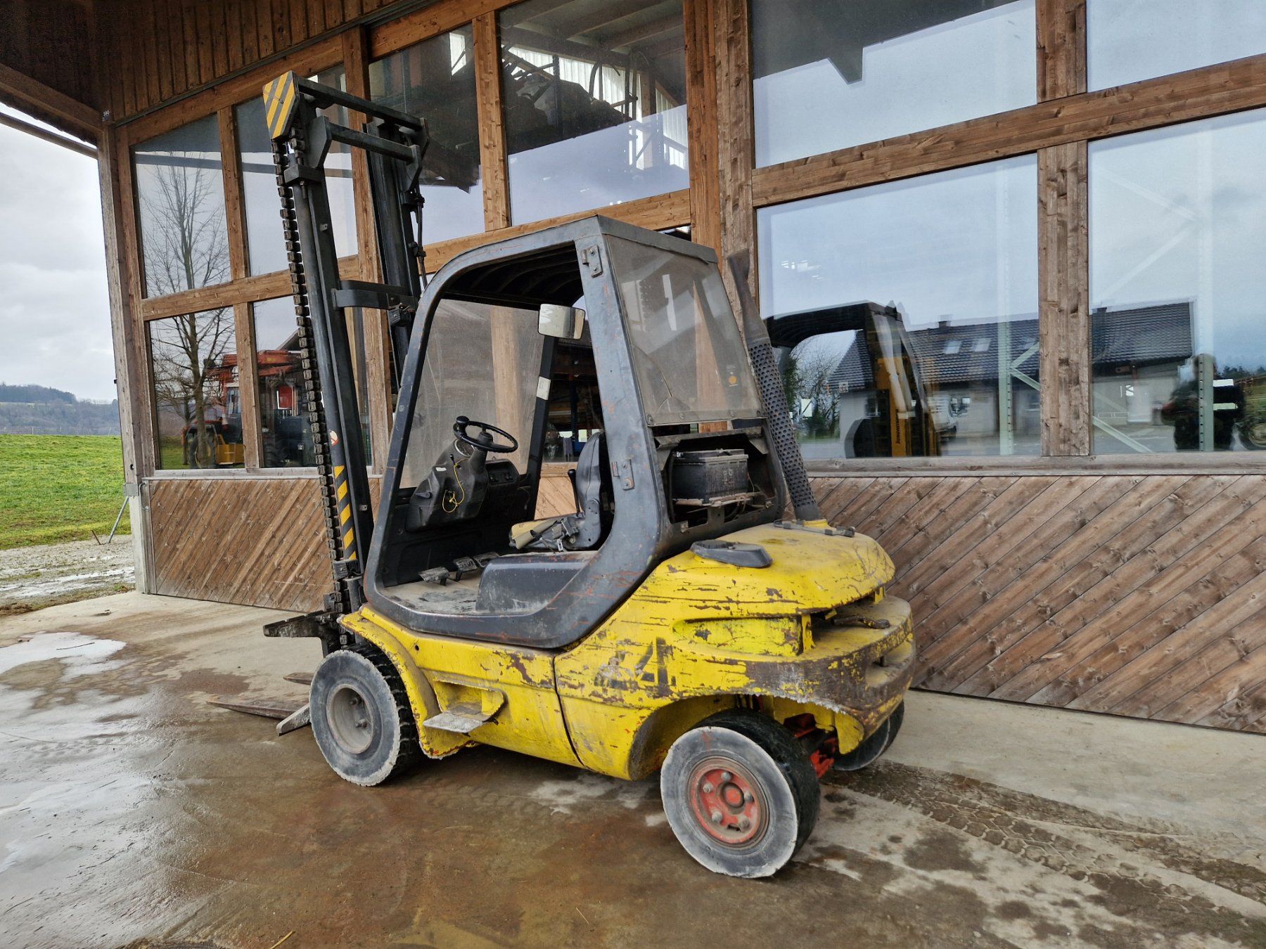 Stapler Linde H30 Diesel 3000kg Hubkraft (Gebraucht) in Lommis für CHF 3800 – nur Abholung auf ...