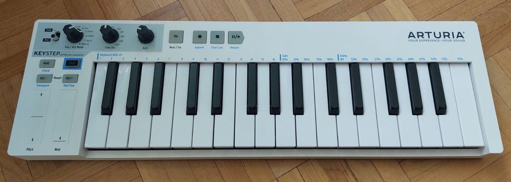 Arturia Keystep MIDI controller, sequencer, arpegg., CV out | Kaufen ...
