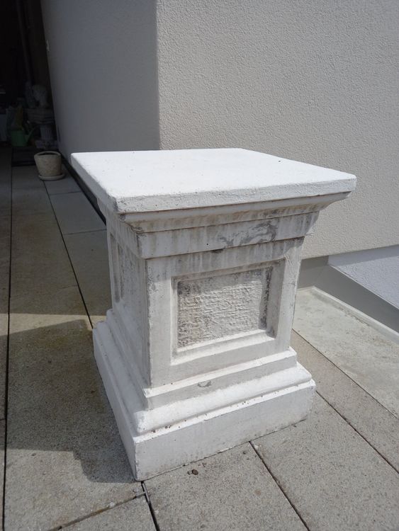 Sockel für Statue 46.5 x 46.5 cm (Gebraucht) in Alpnach Dorf für CHF 31 ...
