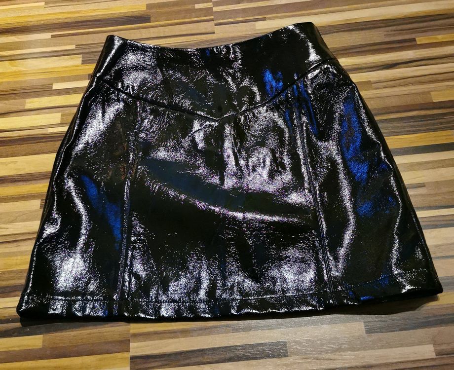 Schwarzer Jupe (Neu (gemäss Beschreibung)) in Gettnau für CHF 6 – mit Lieferung auf Ricardo kaufen