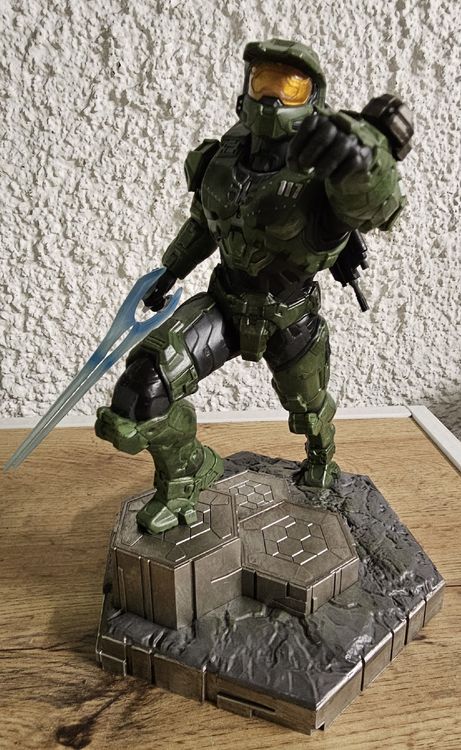 Halo Master Chief Dark Horse Statue (Neu (gemäss Beschreibung)) in St ...