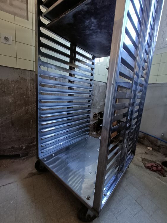 Für Bäckerei: Robuster Backblechwagen / Backwagen (Gebraucht) in Ramsen ...