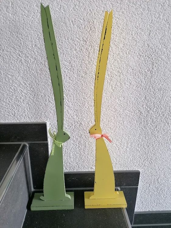 Zwei Deko-Hasen aus Holz | Kaufen auf Ricardo