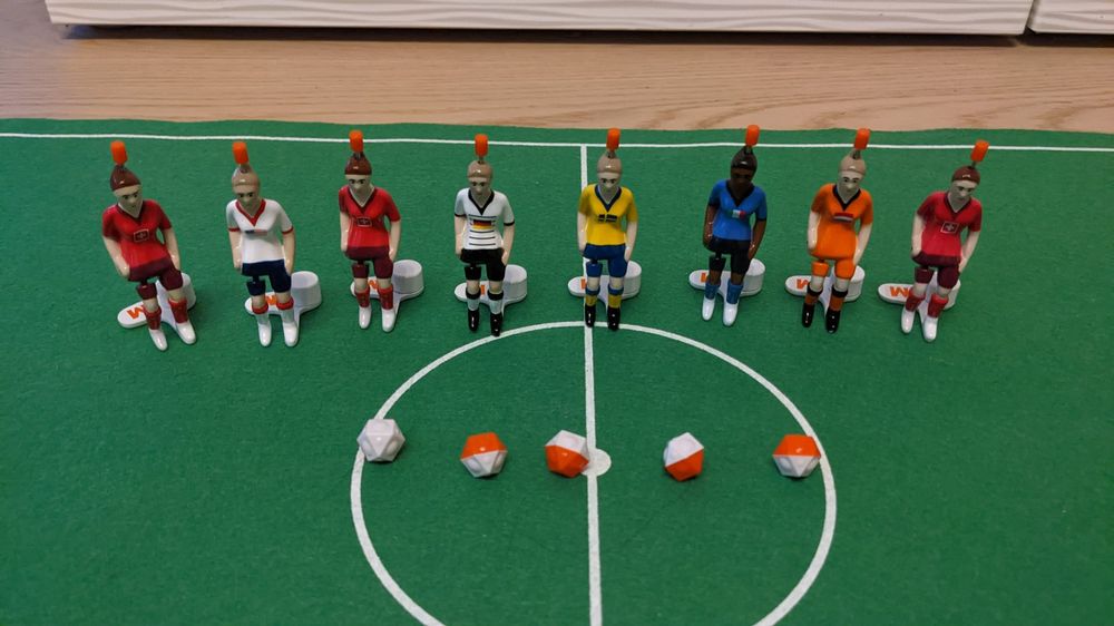Tipp-kick Mania Migros (Feld+8 Figuren) (D'occasion) à Zürich pour CHF ...