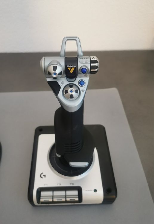 Logitech X52 Hotas Joystick | Kaufen auf Ricardo