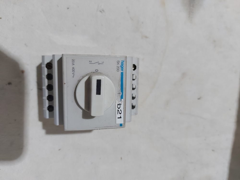 Hager SK 200 Drehschalter, 20A - (B21) (Gebraucht) in Neuhausen für CHF ...