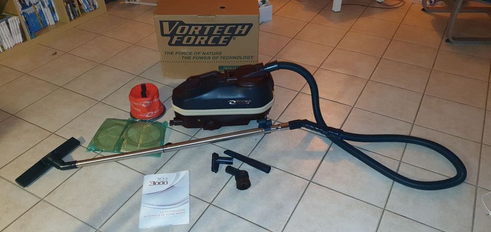 Aspirateur Vortech Force (D'occasion) à Ursy pour CHF 190 – avec ...