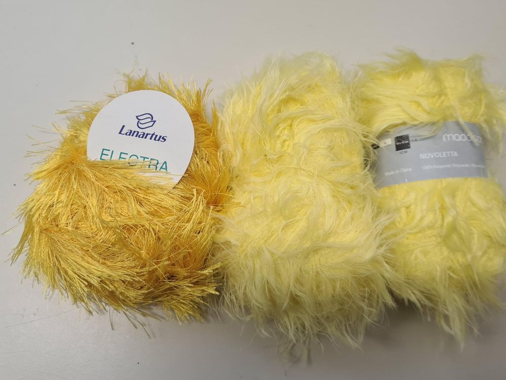 3 Knäuel Effektgarn in Gelb und Neongelb total ca.145gr (Neu (gemäss ...