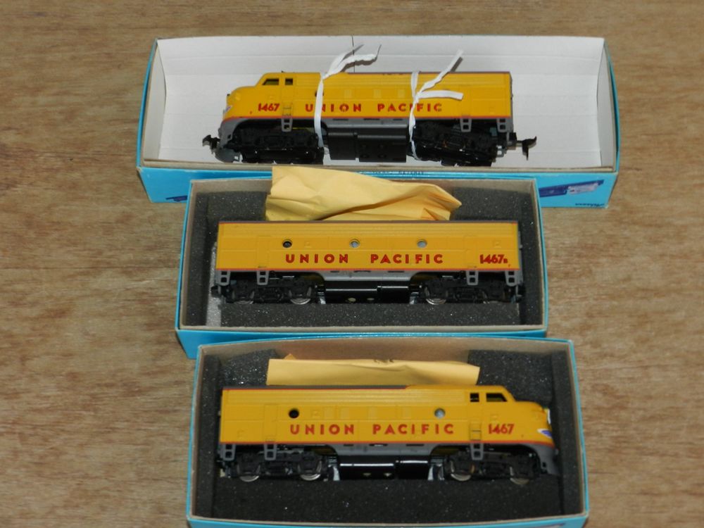 Athearn H0 GL Diesellok UP 2x Motor 1x Dummy (Neu und originalverpackt ...