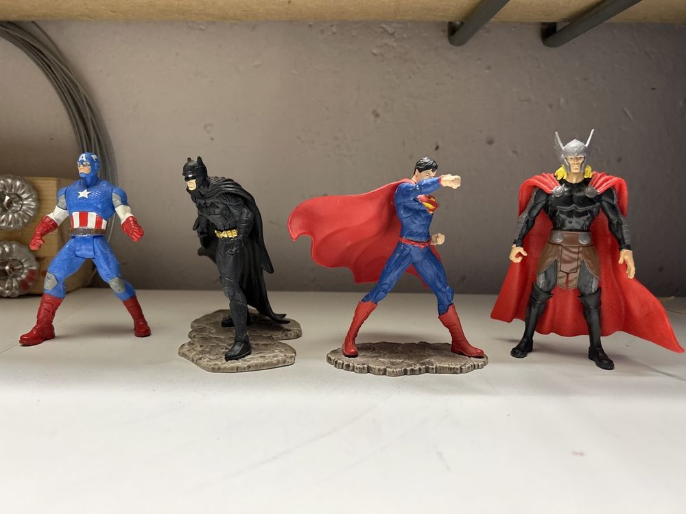 4 Superhelden: Batman, Superman, Captain America, Thor | Kaufen auf Ricardo