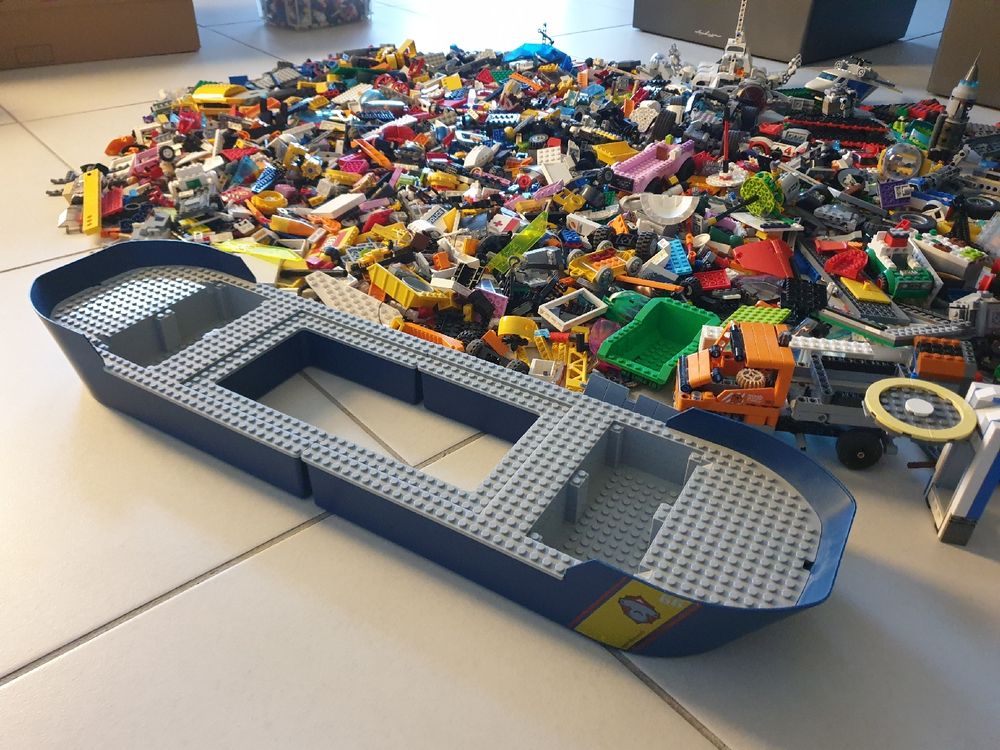 LEGO Spezialsammlung Technik Raumstation Fahrzeuge Boot (Gebraucht) in ...