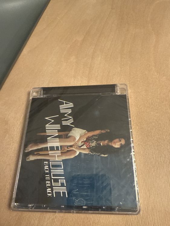 Sammlerstücke von Amy Winehouse (Neu und originalverpackt) in Dottikon ...