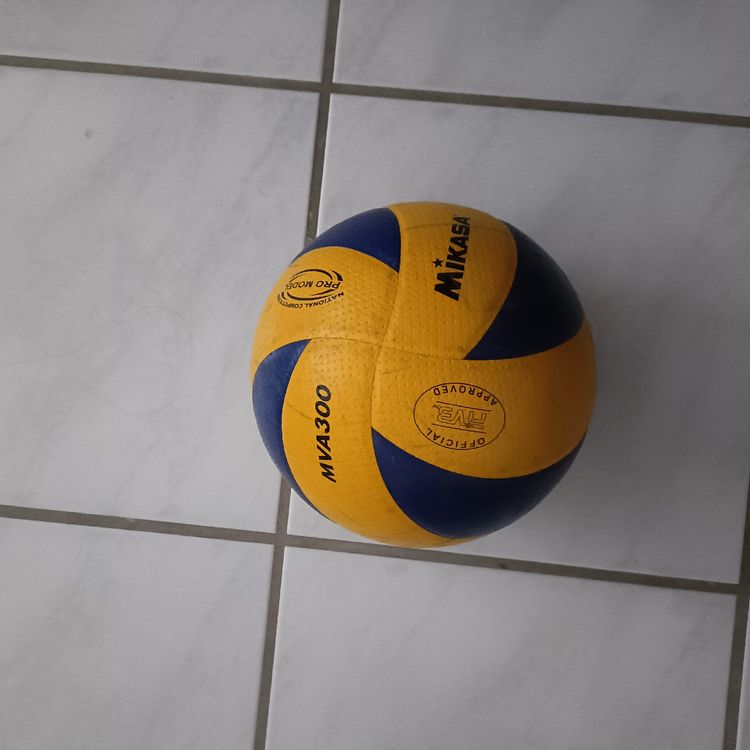 Mikasa Volleyball MVA 300 FIVB Official Gr. 5 | Kaufen auf Ricardo