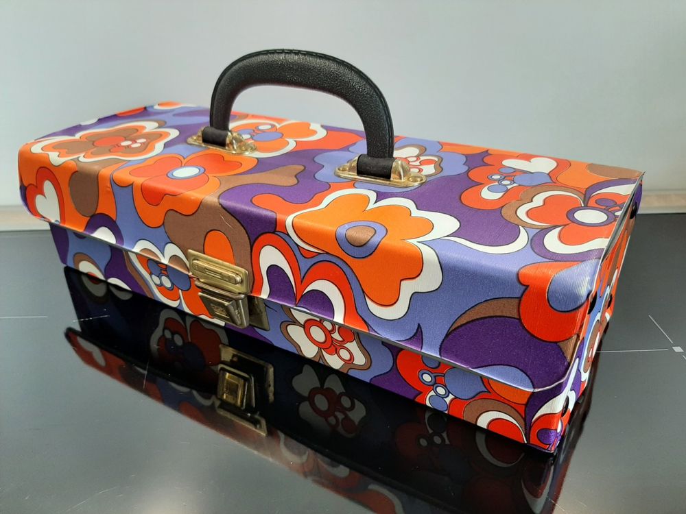 Vintage 70er Space Age Kassettenkoffer Flower Power Muster (Gebraucht ...