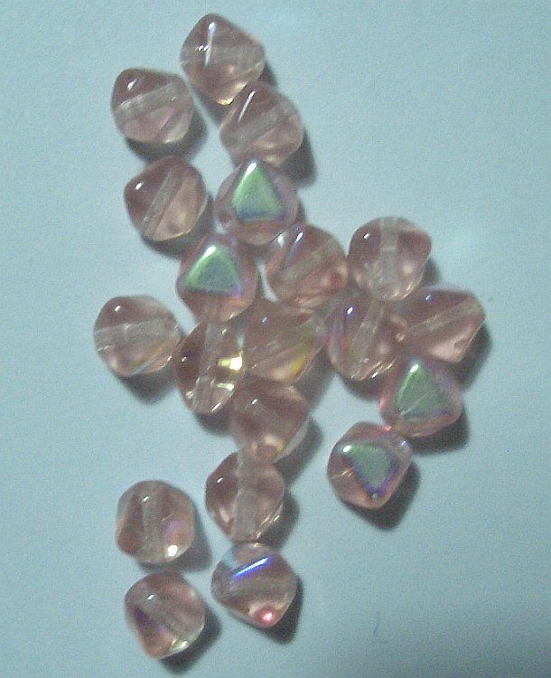 Pyramiden Glasperlen Rosa AB 6 mm | Kaufen auf Ricardo