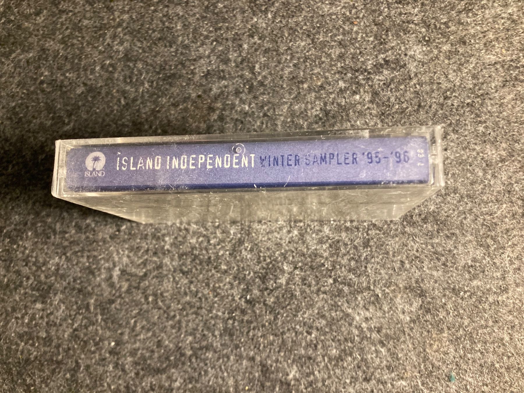 Various - Island Independent Winter Sampler '95-'96 (MC) (Neuf avec ...