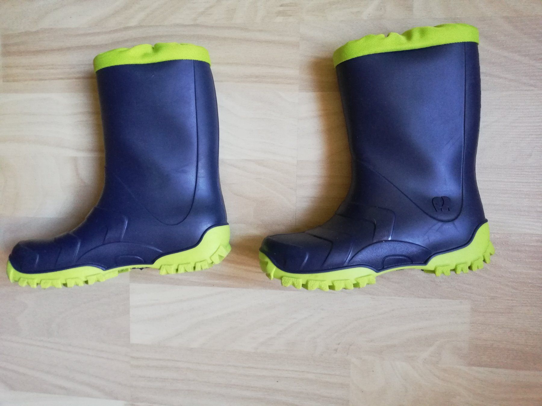 Gummi Regenstiefel / bottes de pluie (28) (Gebraucht) in Biel/Bienne ...