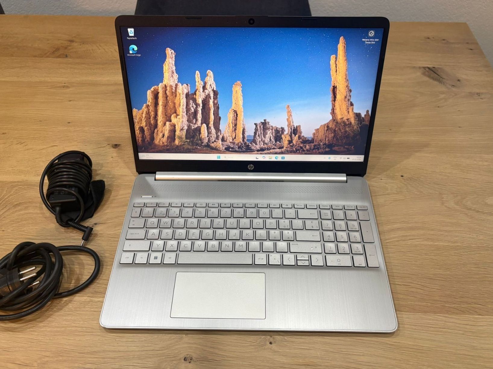 HP Laptop 15s-fqxxx (Intel Core i3, 256GB, 8GB, Office 2021) (Gebraucht ...