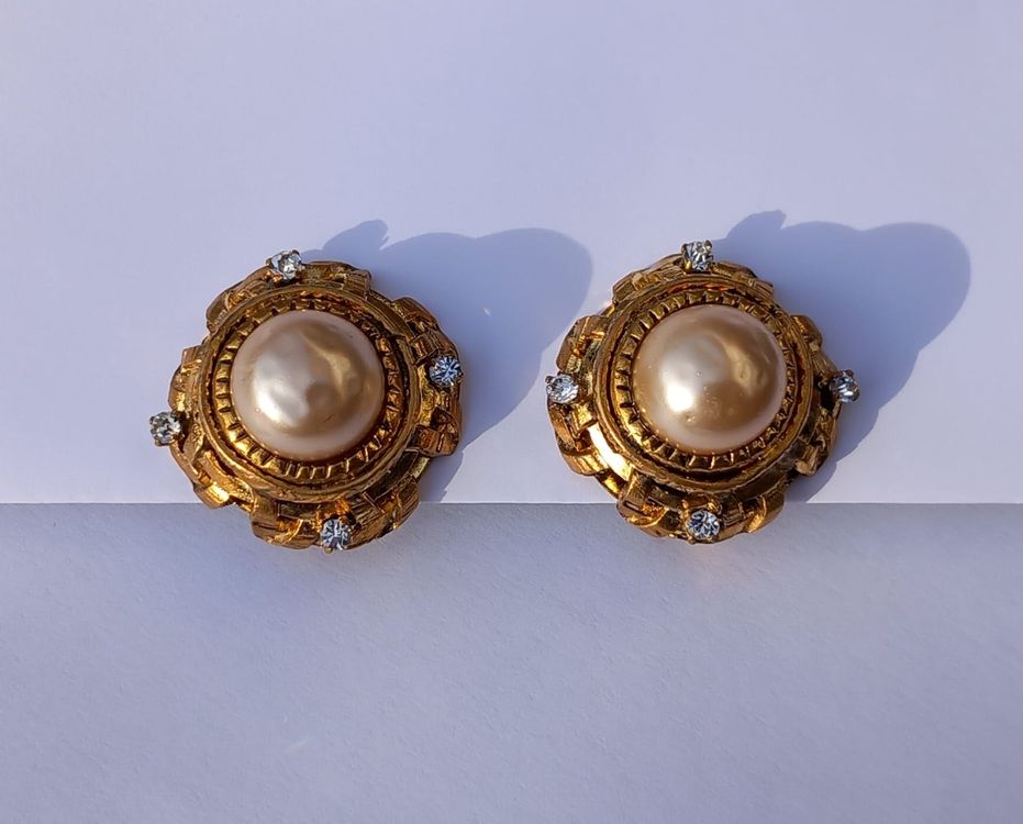 Original Vintage Ohrclips von Chanel mit echten Perlen (Gebraucht) in Winterthur für CHF 239 ...