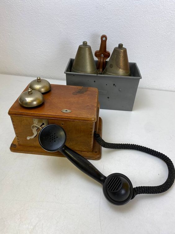 Antikes Wandtelefon mit Holzkasten N 1433 (Gebraucht) in Roggwil BE für CHF 40 – nur Abholung ...