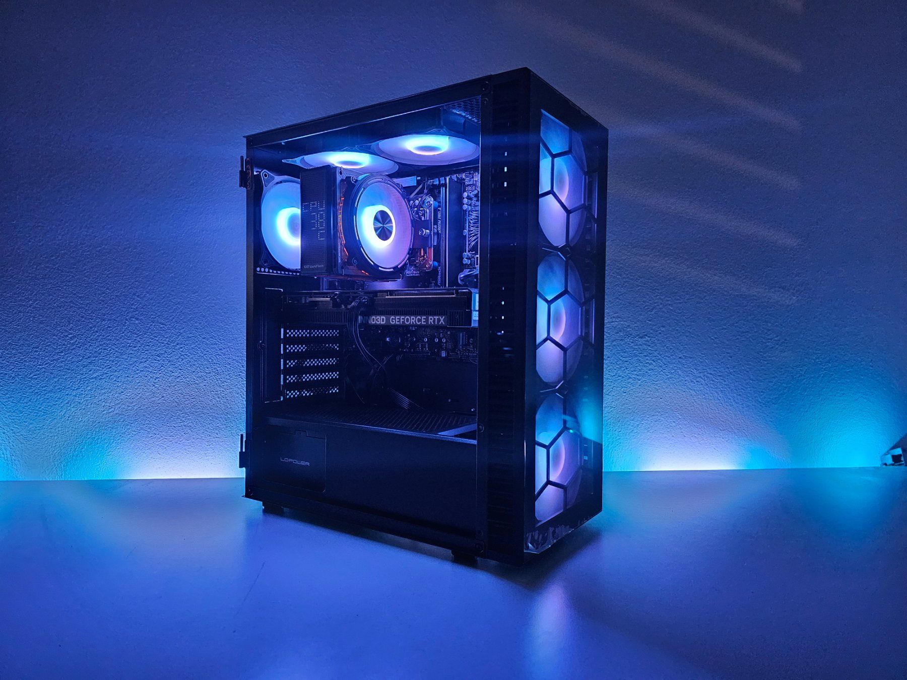 Gaming PC Photon Core Ultra 5.2GHz + 5070 Ti | 6000MHz DDR5 (Neuf avec ...