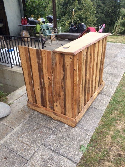 Bar Getränkebar Holzbar Event-bar Mobilbar Theke Stehbar (Gebraucht) in ...