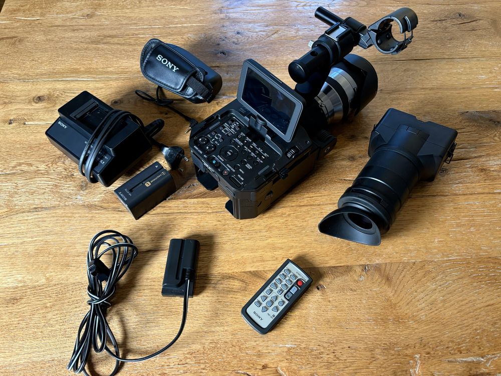 Sony NEX-FS100 E mit Zubehör (Gebraucht) in Zürich für CHF 420 – mit ...