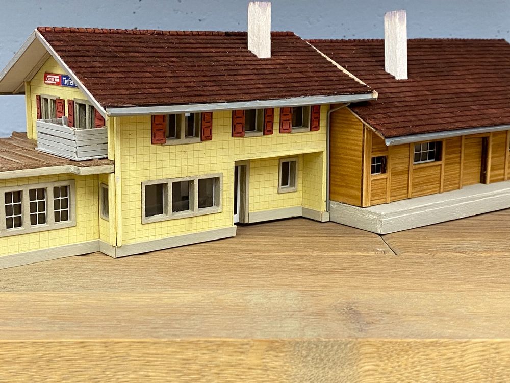 RhB Bemo Bahnhof Tiefecastel Tip Top Modell H0m (Neu (gemäss ...