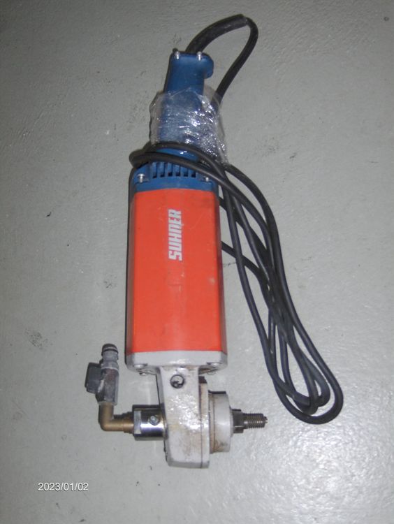 Winkelschleifer SUHNER mit Hohlwelle für Wasserkühlung (Defekt) in ...