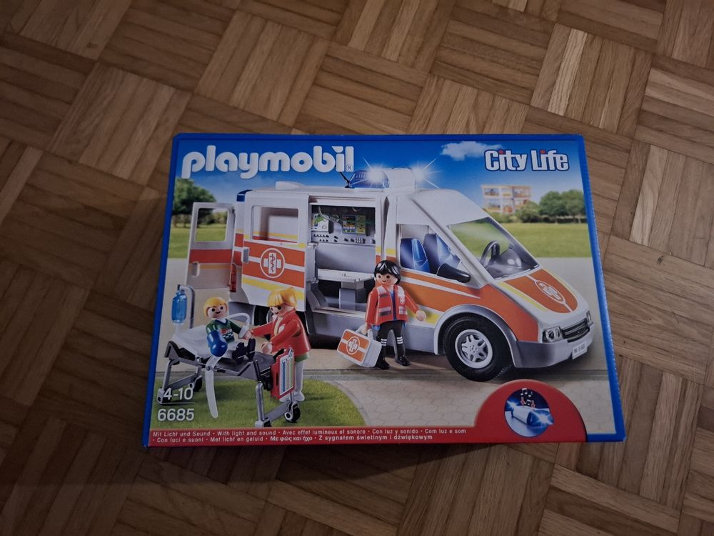 Playmobil 6685 Rettungswagen (Neu und originalverpackt) in Nesselnbach ...