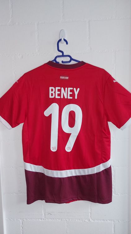 Schweizer Nati Trikot Gr. M #19 BENEY (Gebraucht) in Hedingen für CHF ...