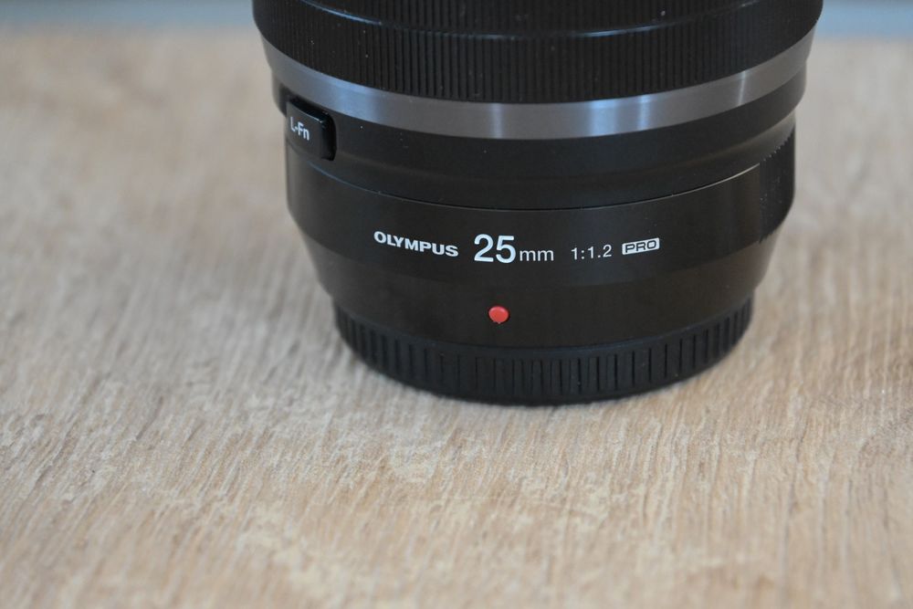 Objektiv Olympus M.Zuiko Digital ED 25mm F/1.2 PRO – MFT (Gebraucht) in ...