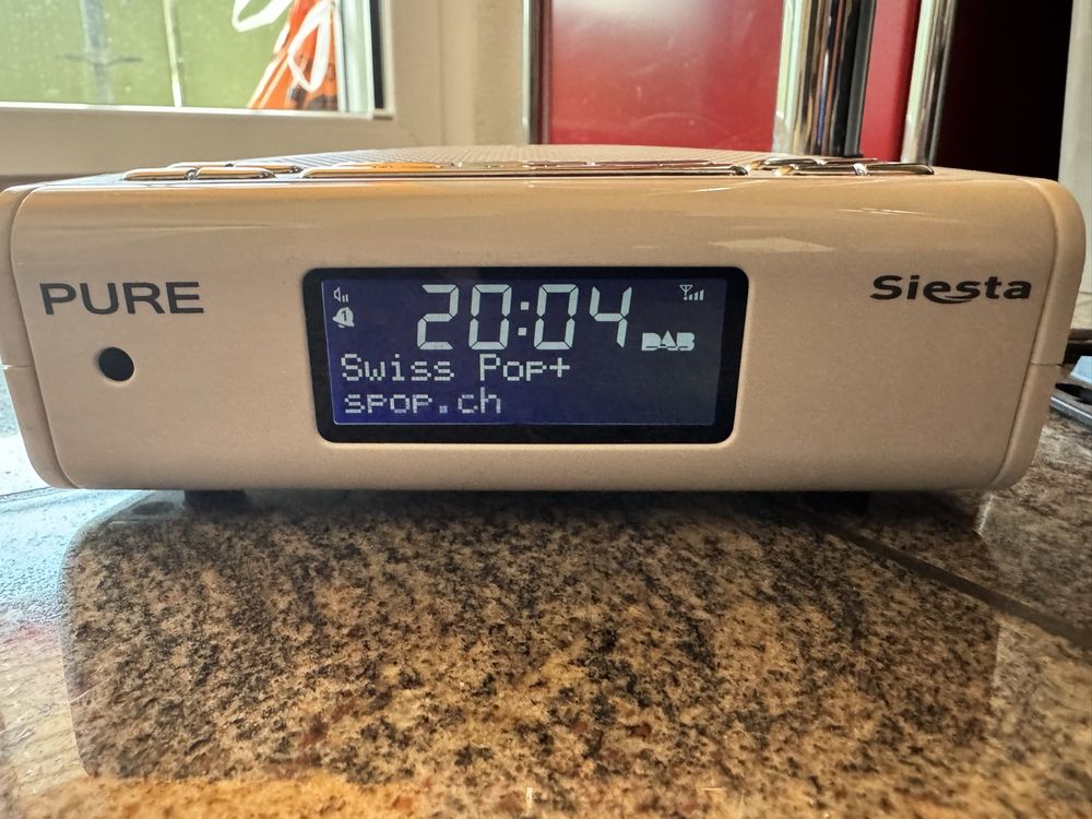 Radio PURE Siesta, DAB/FM, Radiowecker, Top Zustand! (Gebraucht) in ...