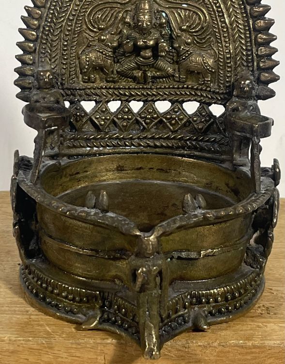 Antikes Indien Ritual Gefäss aus Bronze mit sitz Vishnu g (Gebraucht ...