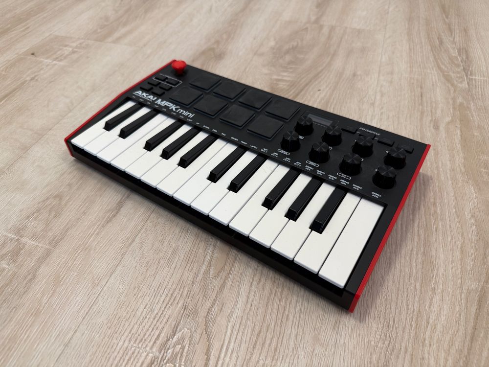 Akaï mini MK3 clavier midi (Gebraucht) in Genève für CHF 40 – mit ...