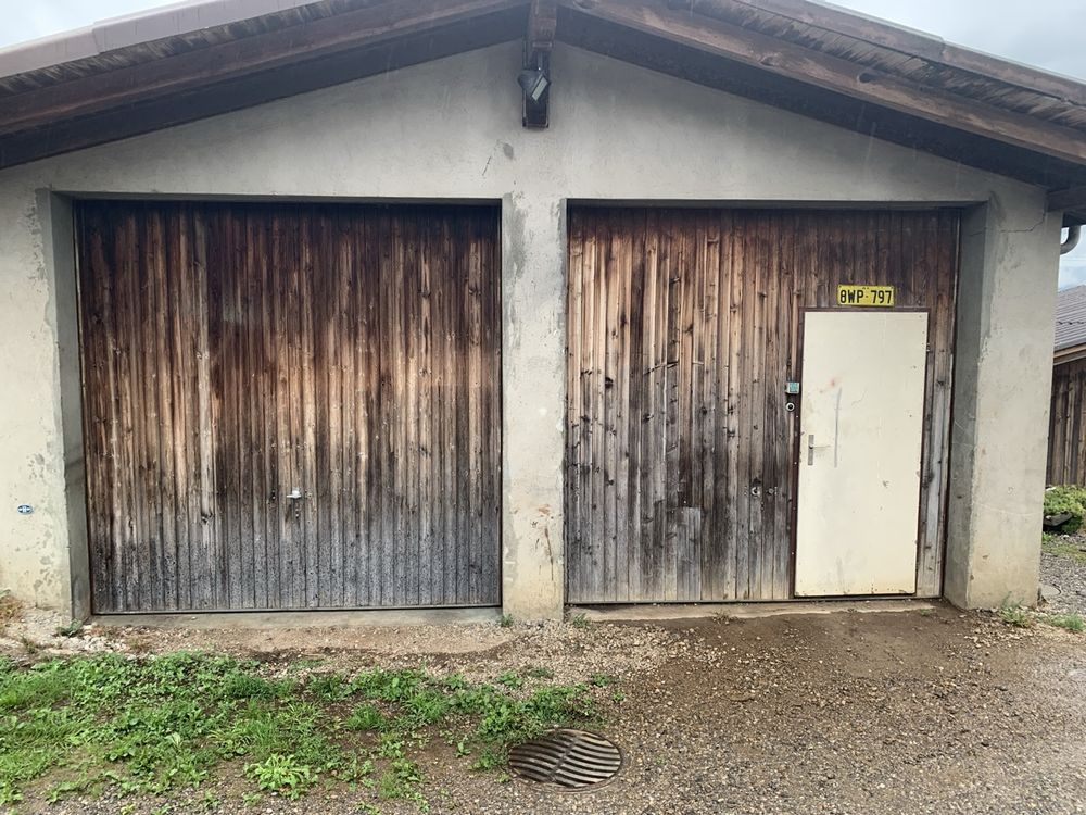 Doppelgaragentor manuel mit Holzschalung (Gebraucht) in Uttigen für CHF 50 – nur Abholung auf ...