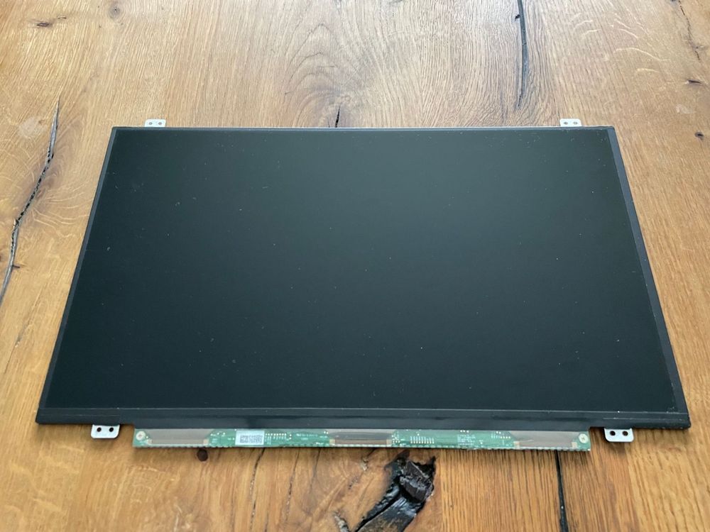 14" Display 30-pin | Kaufen auf Ricardo
