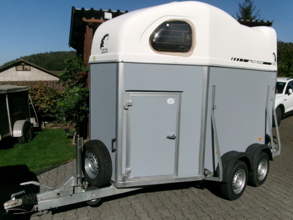 2er Pferdeanhänger mit Schwenkrampe | Kaufen auf Ricardo